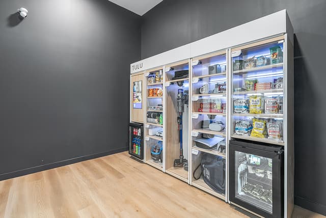 Resort-Style Amenities in East Hanover, NJ | Livana